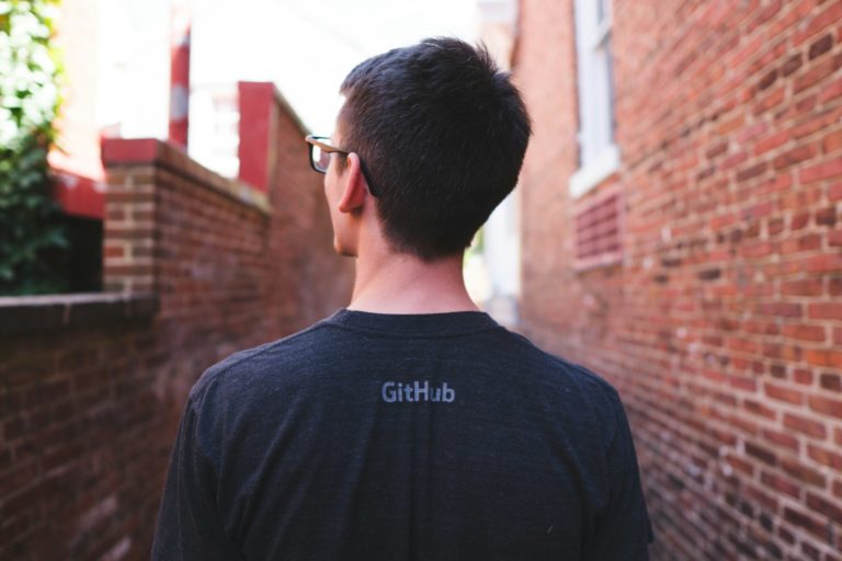 GitHub : qu'est-ce que c'est et pourquoi l'utiliser ? - United Solutions